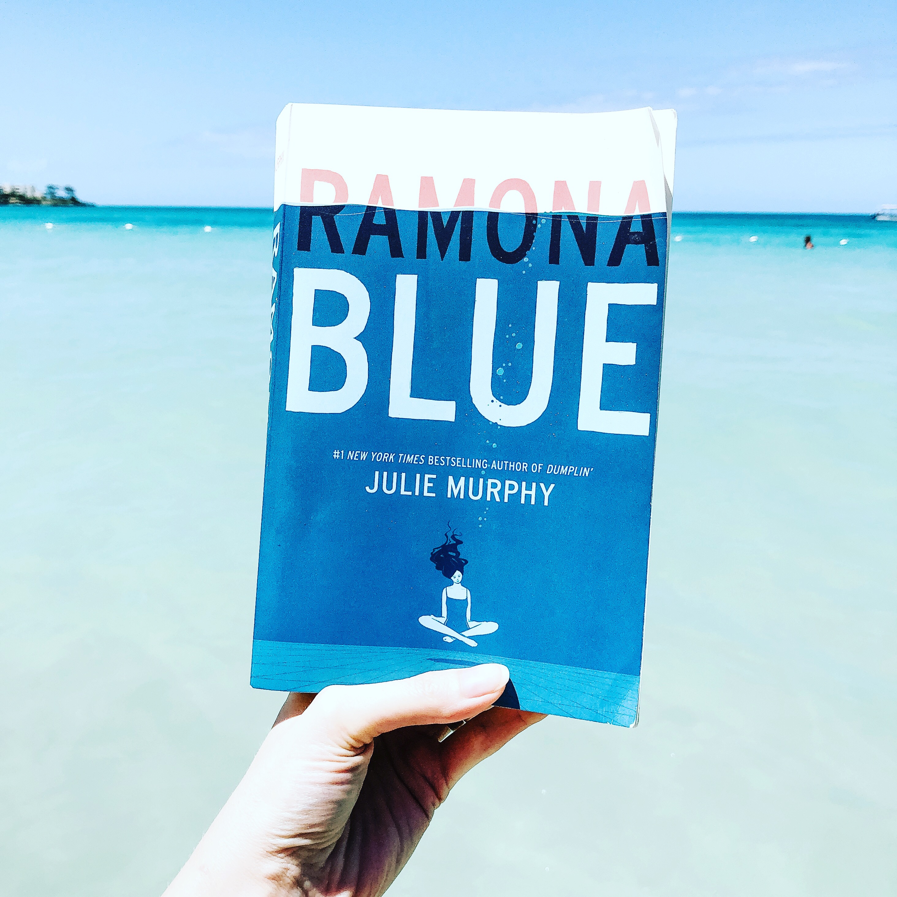 #MsMcLauchlanReads- “Ramona Blue” by Julie Murphy – @MsMcLauchlan Reads